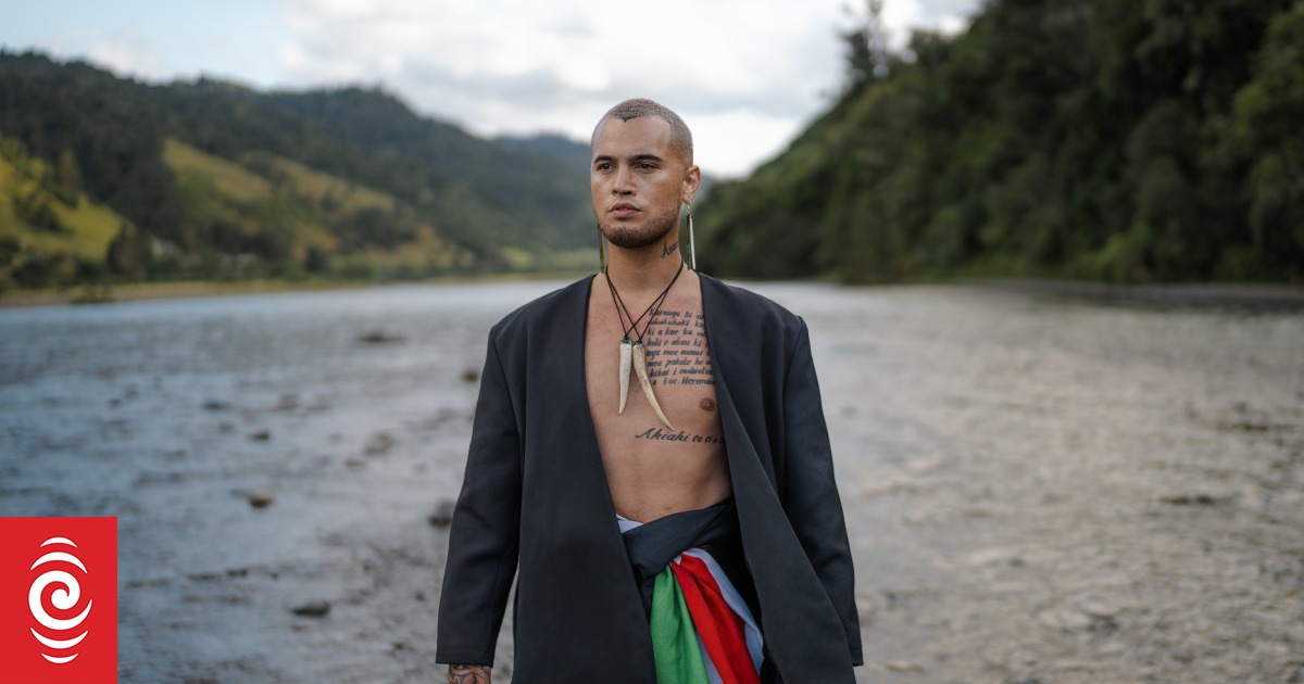 Stan Walker's 'priceless' taonga missing after festival - have you seen it? | RNZ News