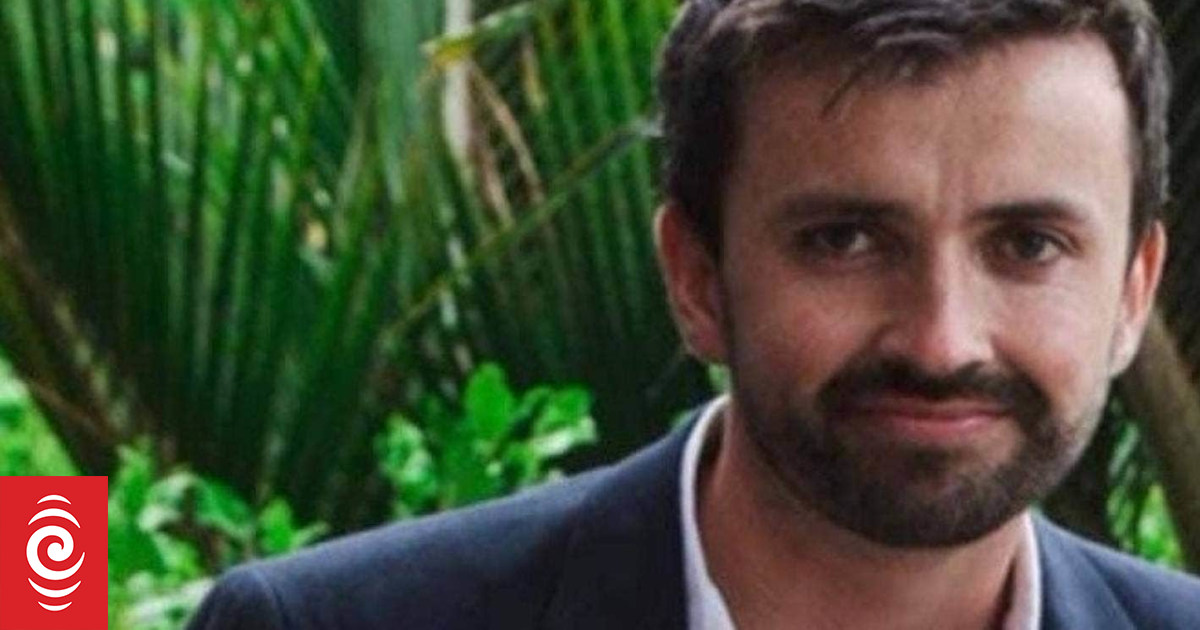 Missing teacher's body found in Wellington harbour | RNZ News