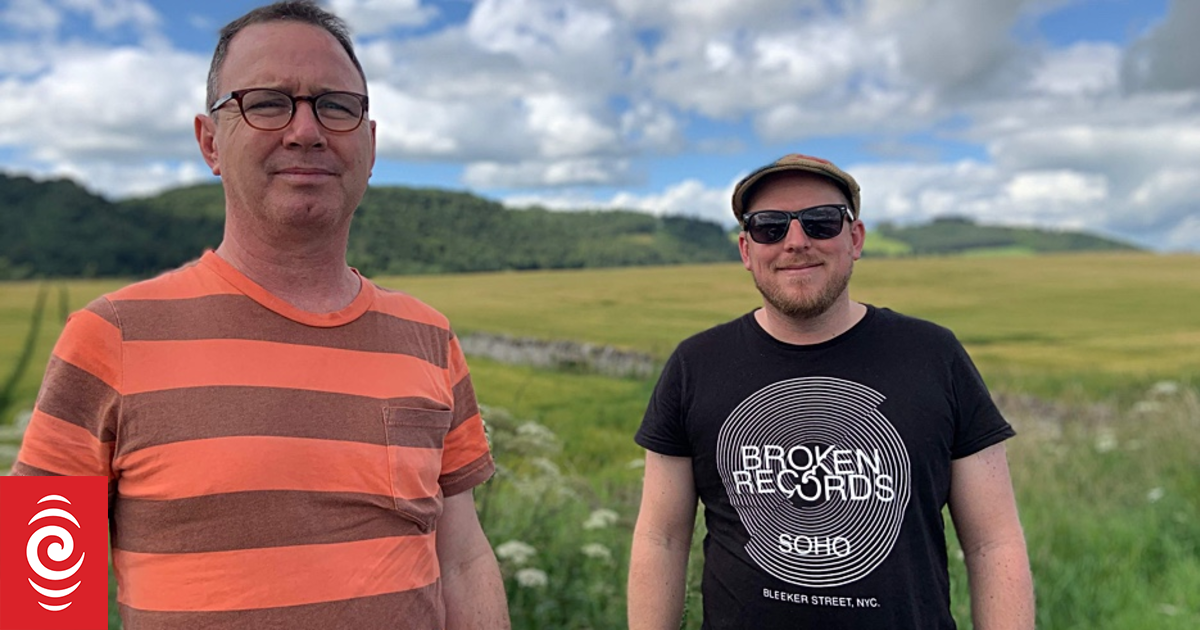 Splendid Isolation | RNZ