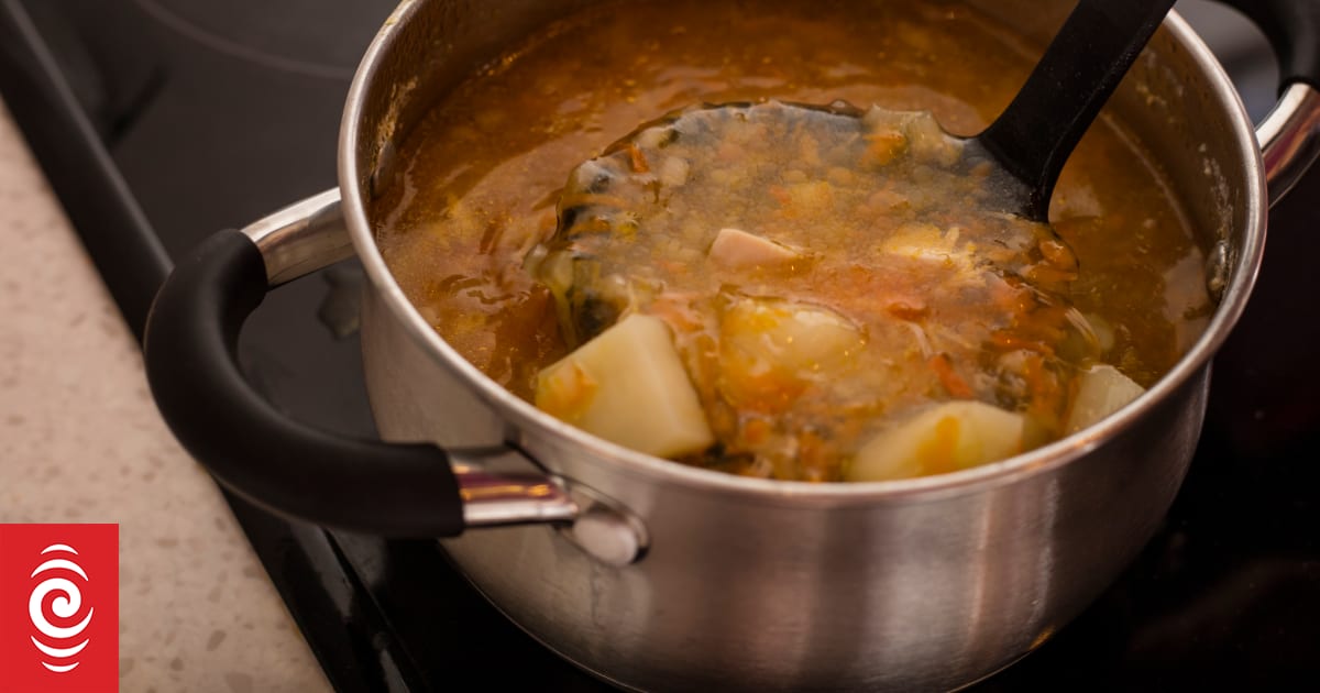 What is 'perpetual stew' and is it safe to eat? | RNZ