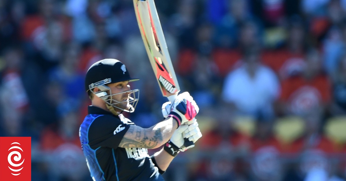 McCullum hits stunning IPL century | RNZ News