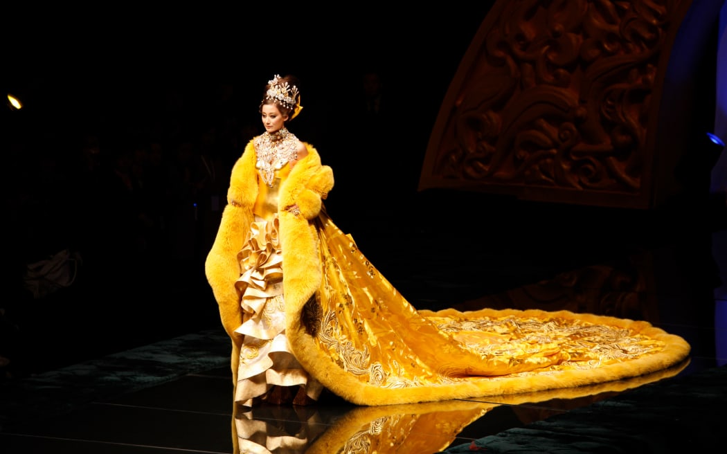 Renowned Chinese haute couture designer Guo Pei in Aotearoa | RNZ