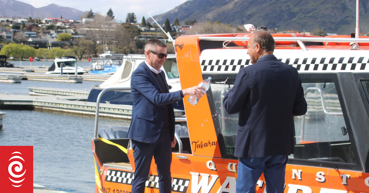 Lake Whakatipu ferry service in Queenstown expanded, now permanent ...