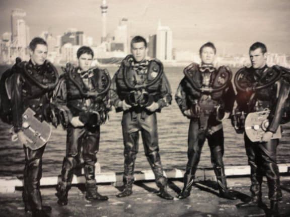 RNZ Navy Operational Dive Team | A Gallery from Extreme Diving in New ...