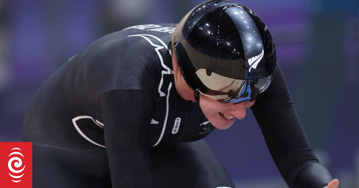 Anna Taylor wins NZs first medal at Paris Paralympics | RNZ News