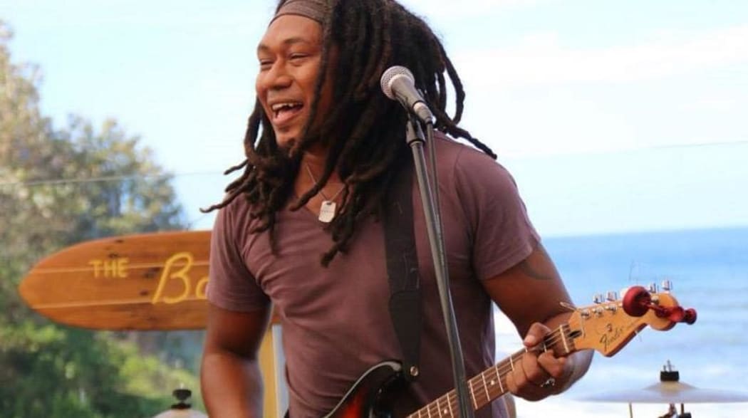 Tributes pour for late Fiji musician Daniel Rae Costello Jr | RNZ News