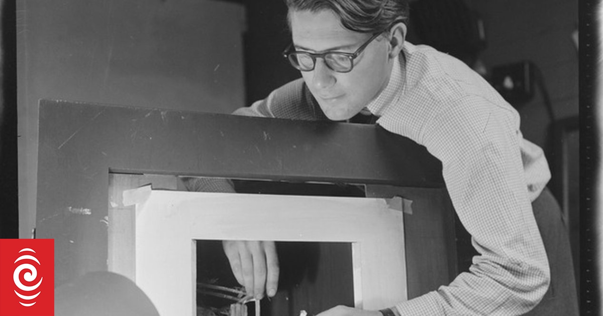 NZ theatre designer Raymond Boyce dies, age 91 | RNZ News