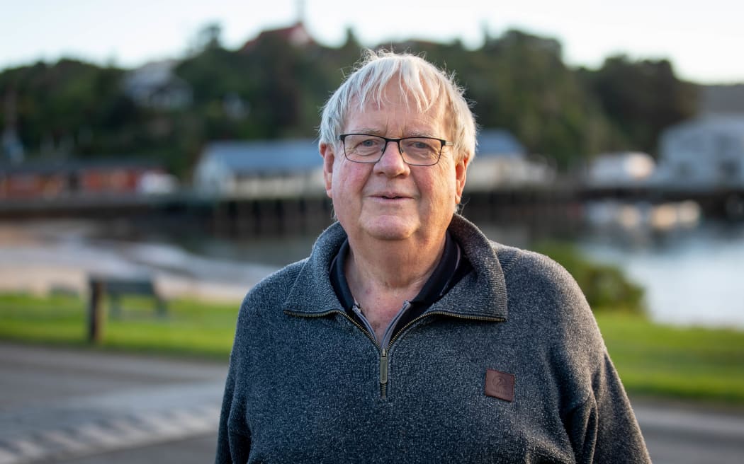 Officials want Stewart Island solar powered by Christmas in face of ...