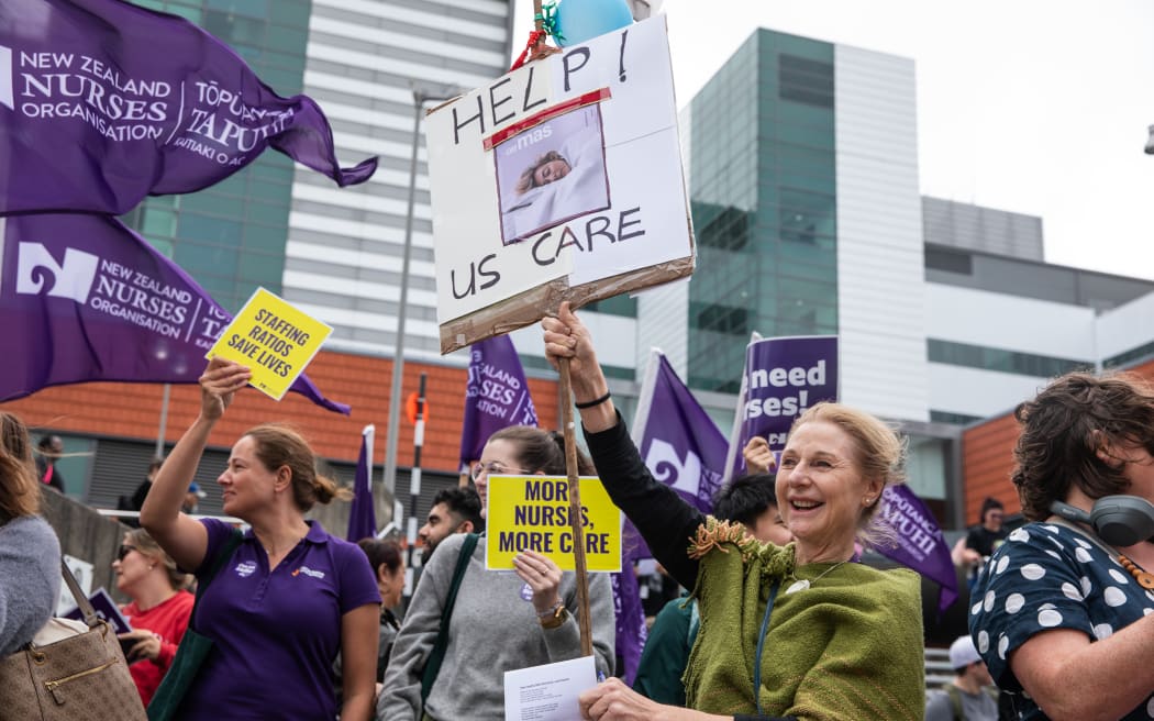 'Truly distressed with the offer': Nurses go on strike nationwide | RNZ ...