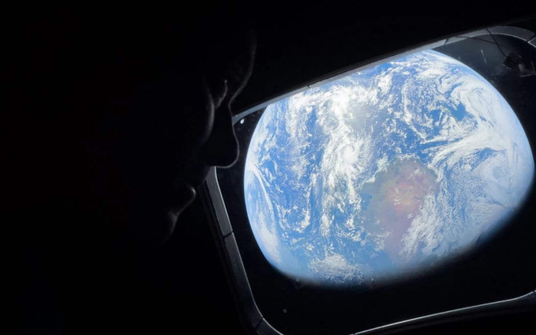 Artemis astronaut describes charring on heat shield during crew's fiery ...