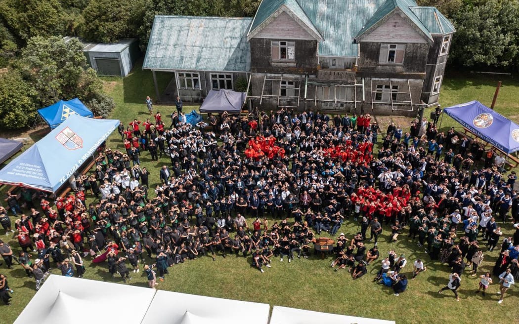 Wiki Hā: Thousands gather for competitive end to kura year | RNZ News
