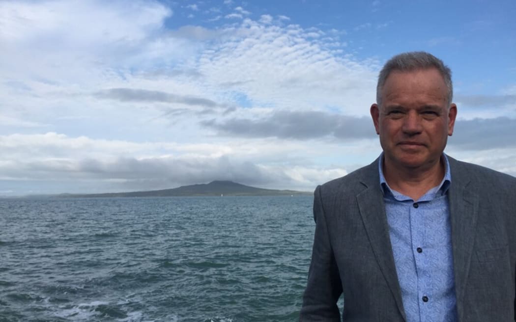 Bookmarks with Geoffrey Clendon | RNZ