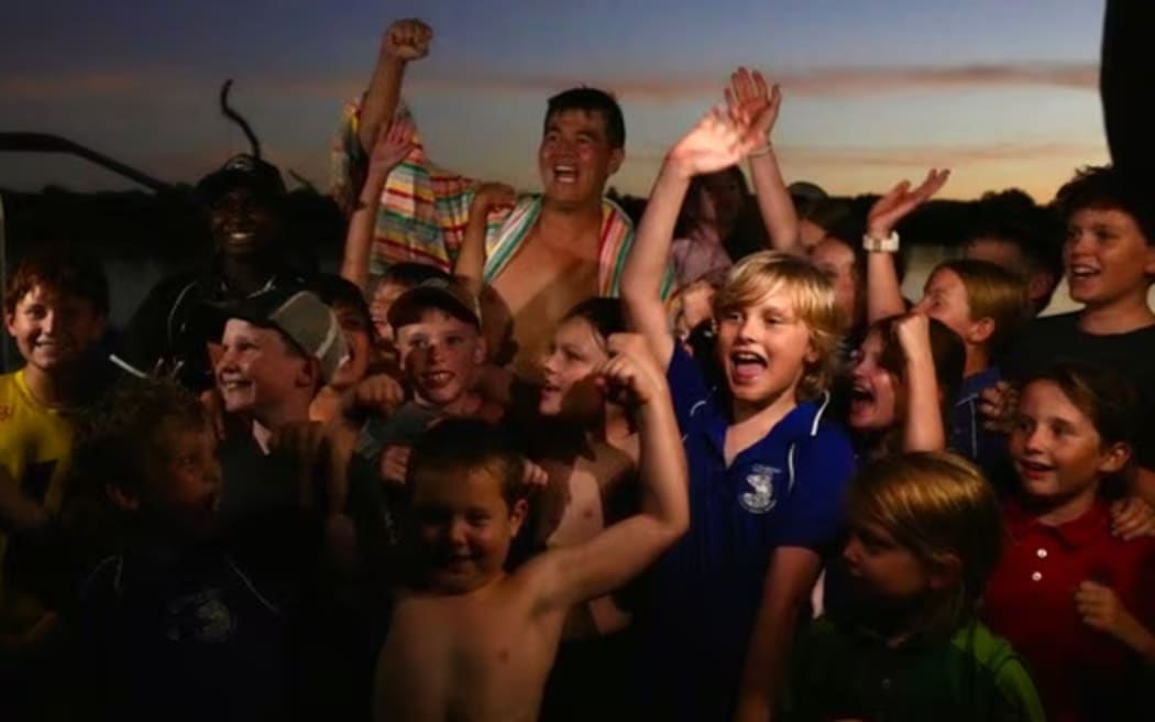 Ultra-swimmer Andy Donaldson sets world record with 55km Ord River ...