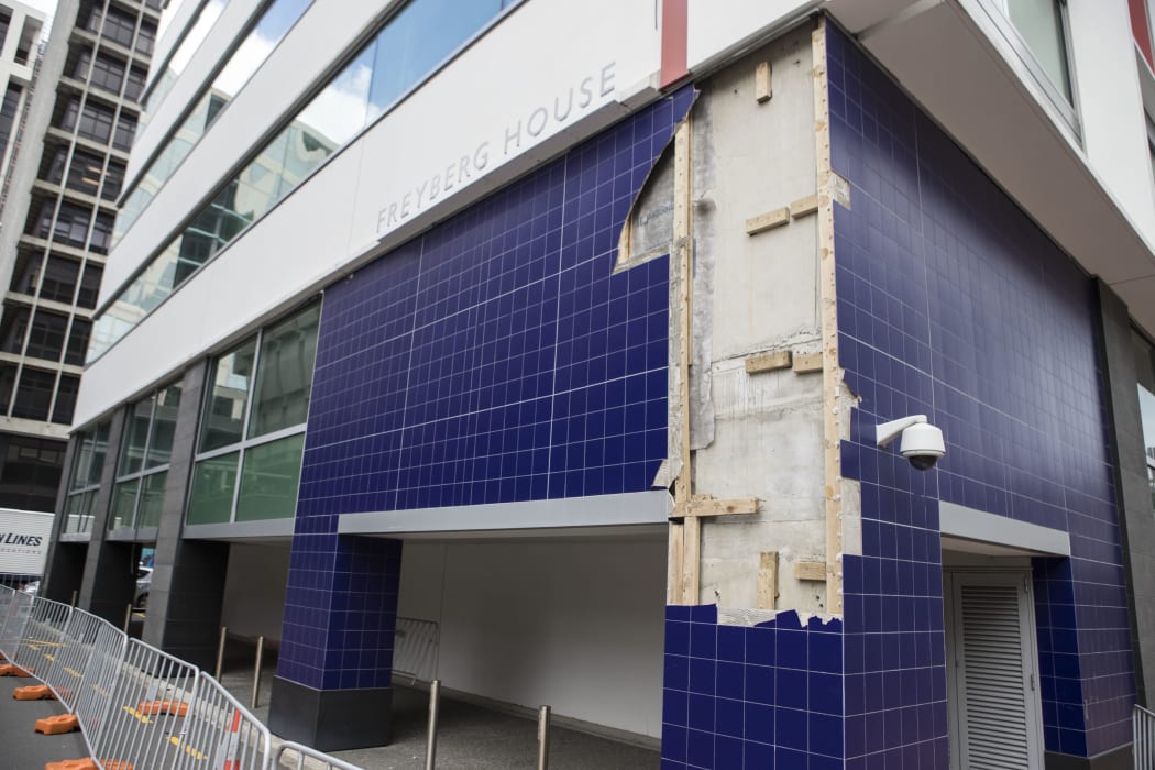 Quake-hit Defence House's demolition confirmed | RNZ News