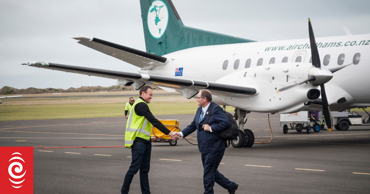 Air Chathams starts flights to Norfolk Island | RNZ News
