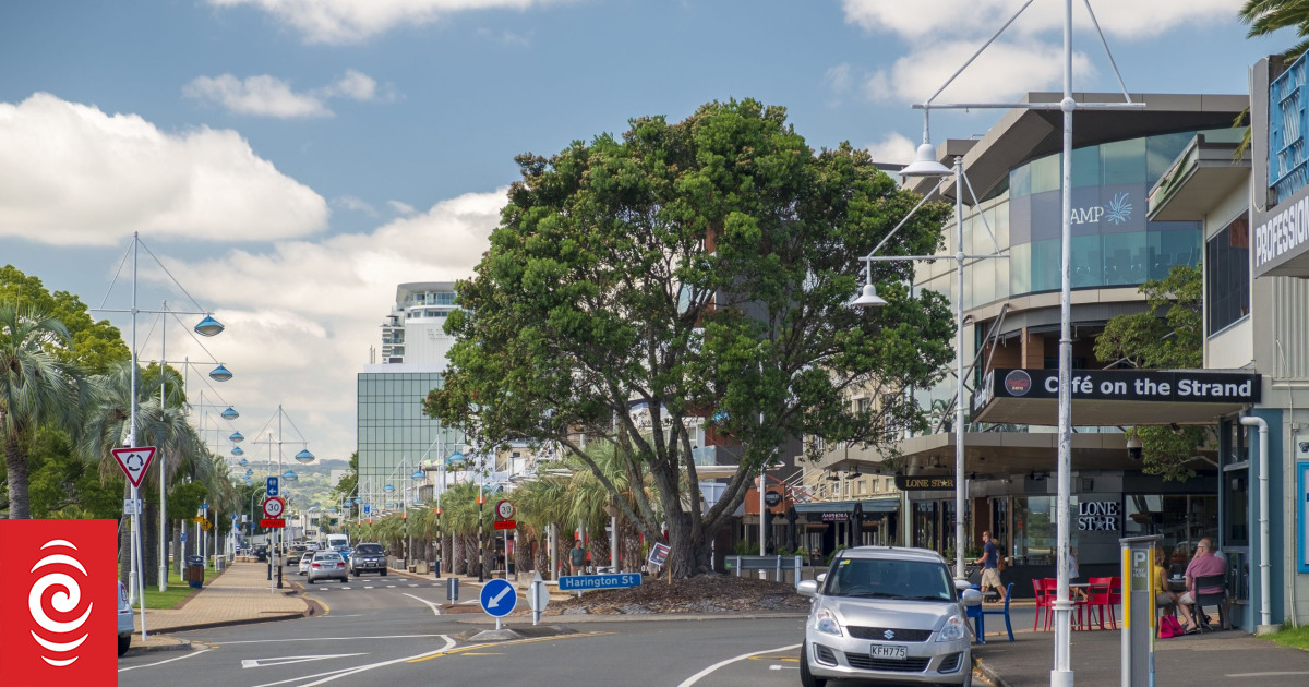 New closing times 'tough' on Tauranga bars | RNZ News