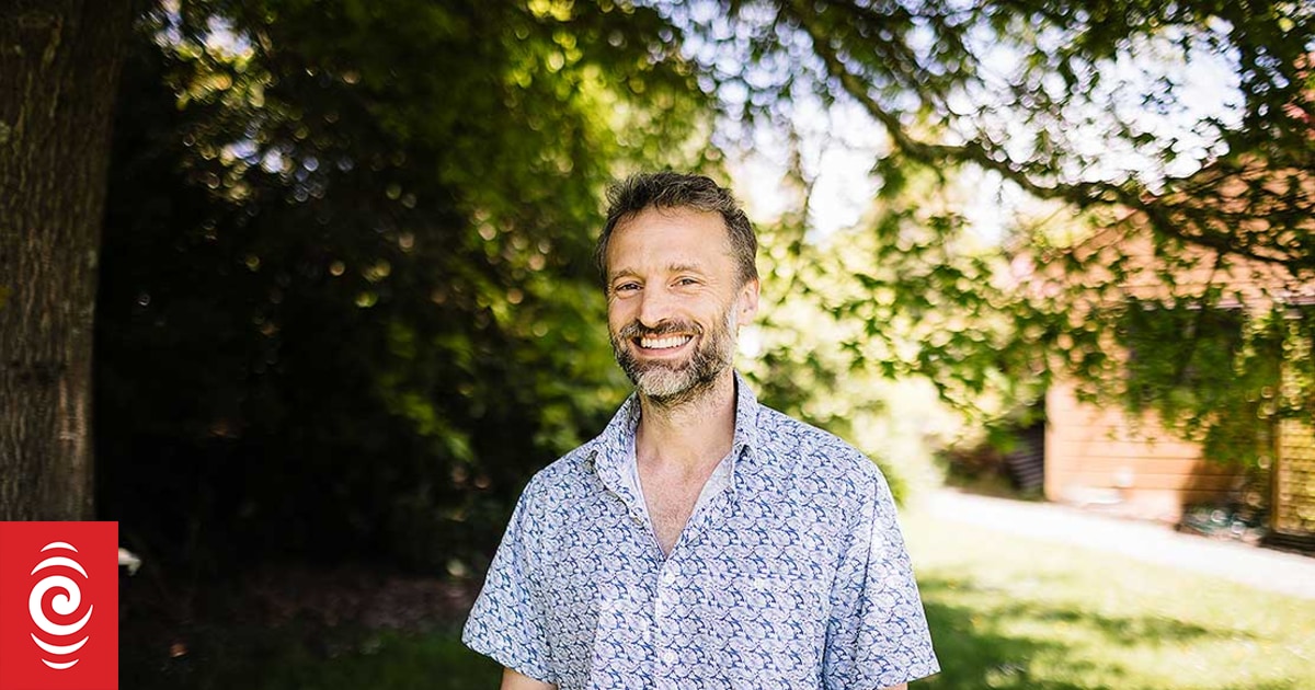 Prof David Hayman: hunting for the next pandemic virus | RNZ