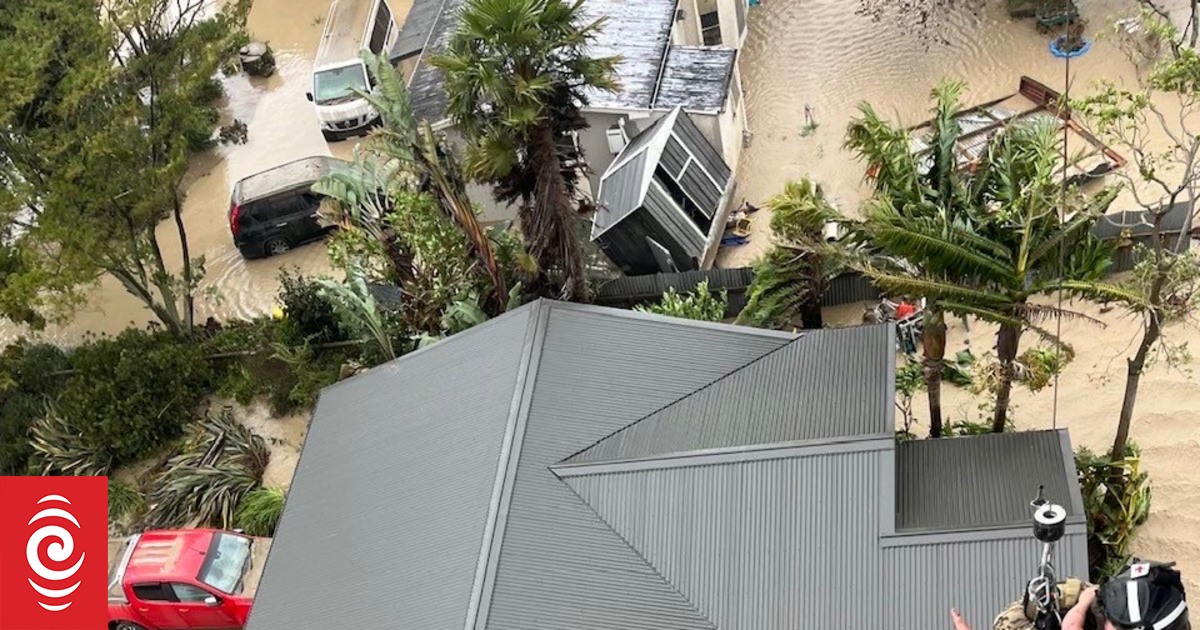 Cyclone Gabrielle: Helicopter pilot recalls emotions, panic during ...