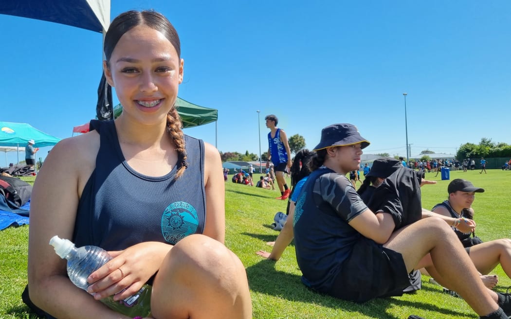 Wiki Hā: Hundreds gather 'all out of love for te reo Māori' | RNZ News