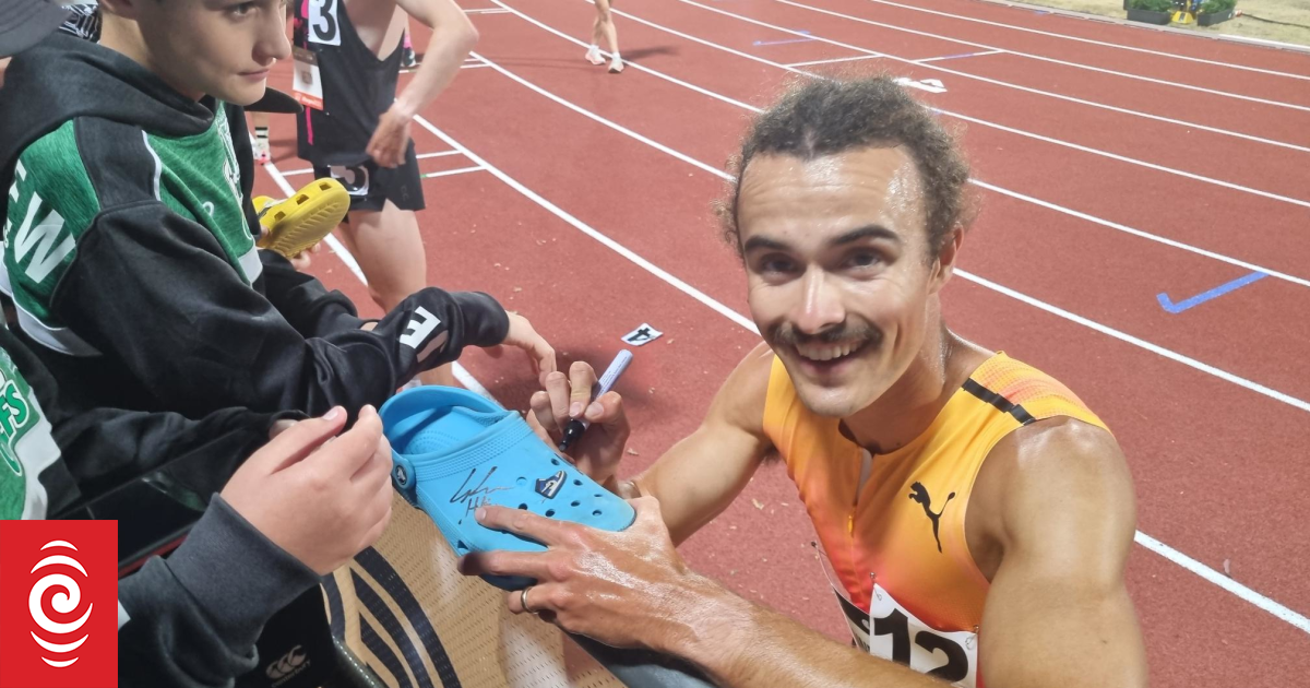 Runner Sam Tanner 'feeling good' for first time in over a year | RNZ News