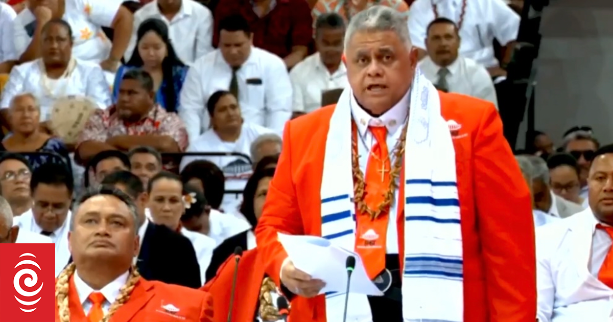 Laaulialemalietoa Schmidt sworn in as Samoa’s 8th Prime Minister, third ...