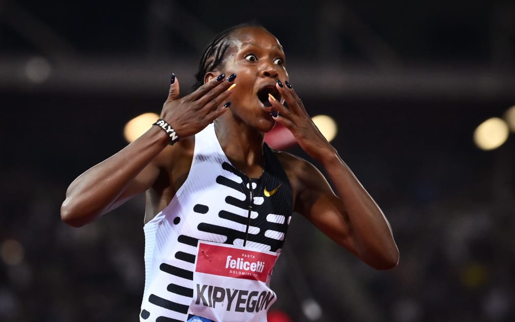 Record smashing day for Kenyan Kipyegan; NZer Beamish | RNZ News