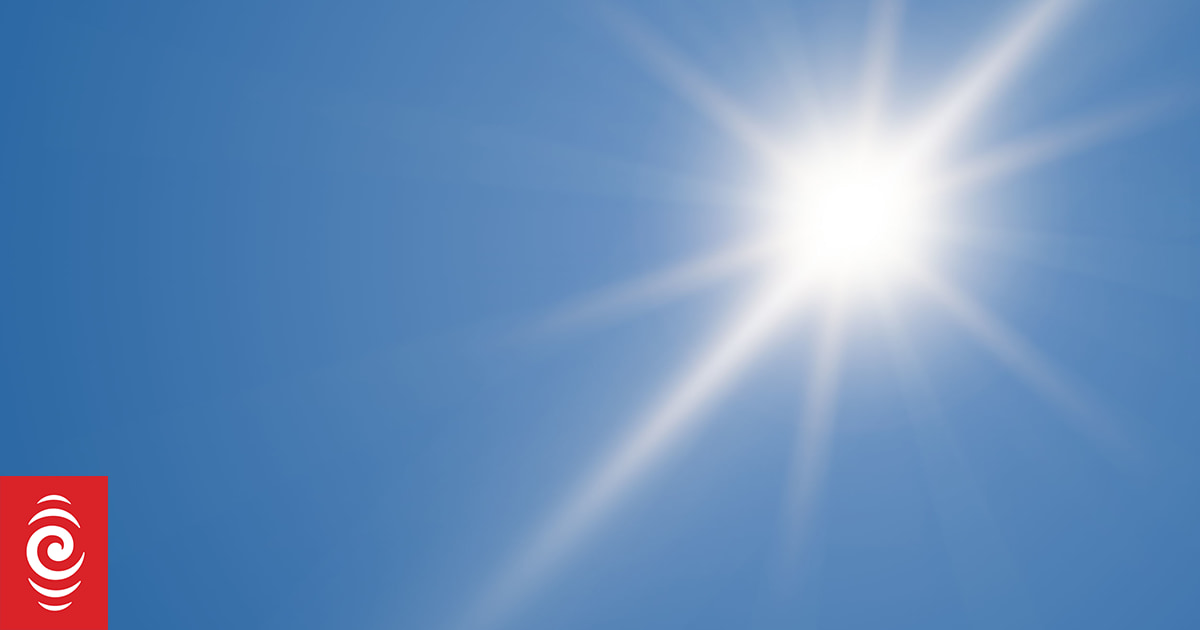 Weather: Sunny skies, chilly winter nights return | RNZ News
