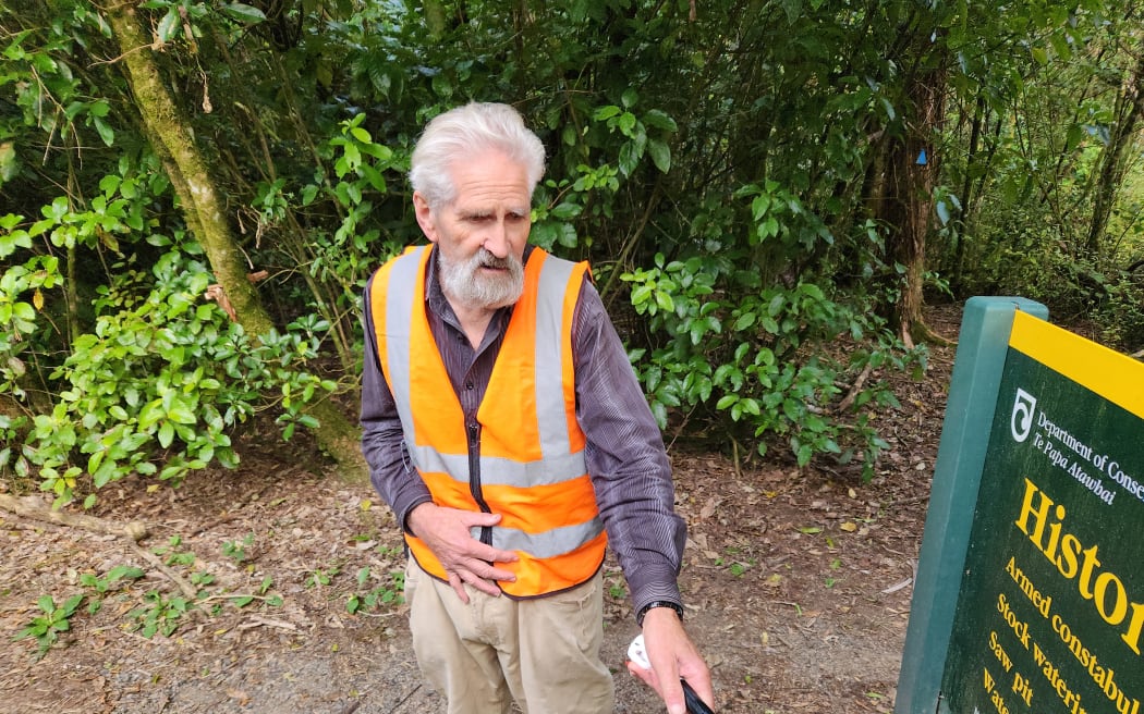 Ngā kura huna - on a path to hidden treasure at Opepe | RNZ