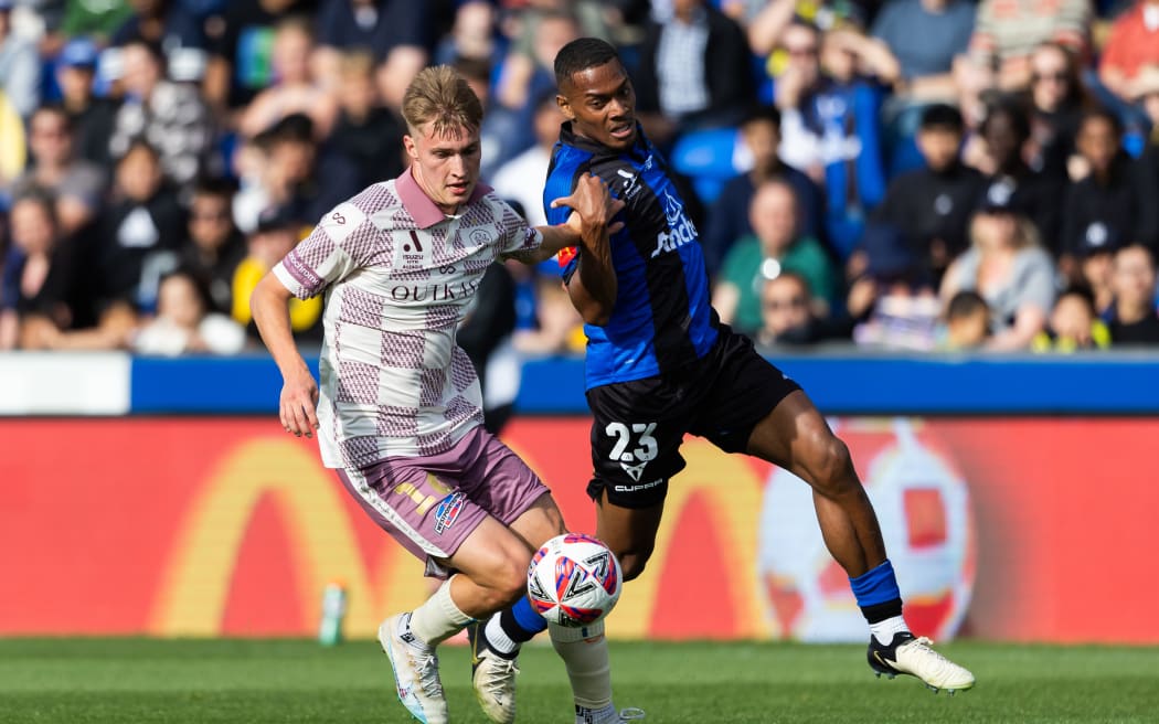 Football roundup: Auckland FC draw the crowds, ‘Nix just draw | RNZ News