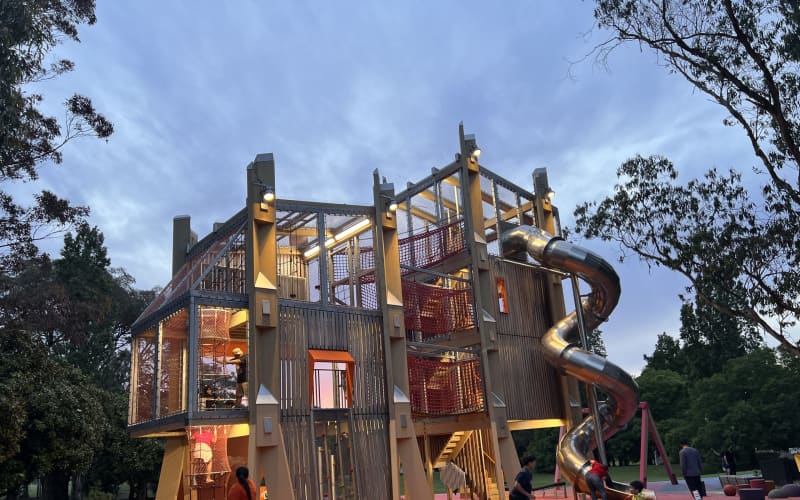Cleaning up Hayman Park Playground graffiti costs ratepayers $20,000 | RNZ