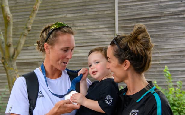 Medals for mums | RNZ