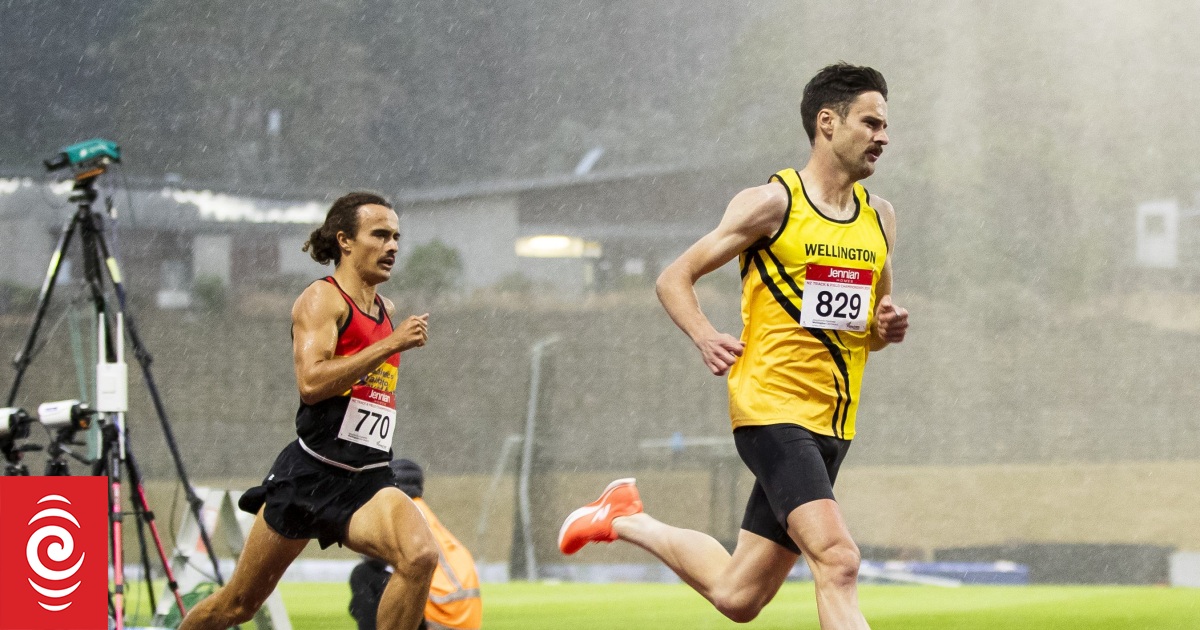 Preston storms within sight of Snell with 800m national title | RNZ News