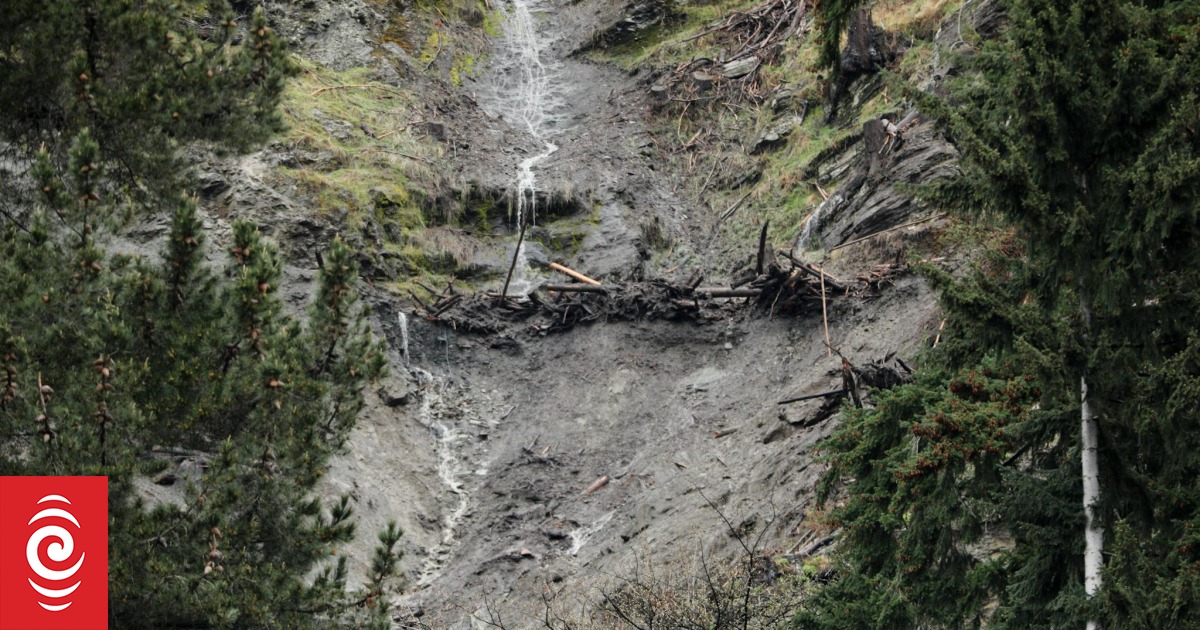 Queenstown's wettest day in quarter century causes debris & slash | RNZ