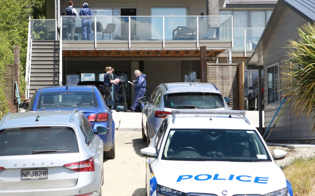 Residents of Lake Hāwea question delay in homicide investigation of ...