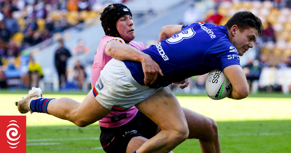 Warriors sign Maroons star | RNZ News