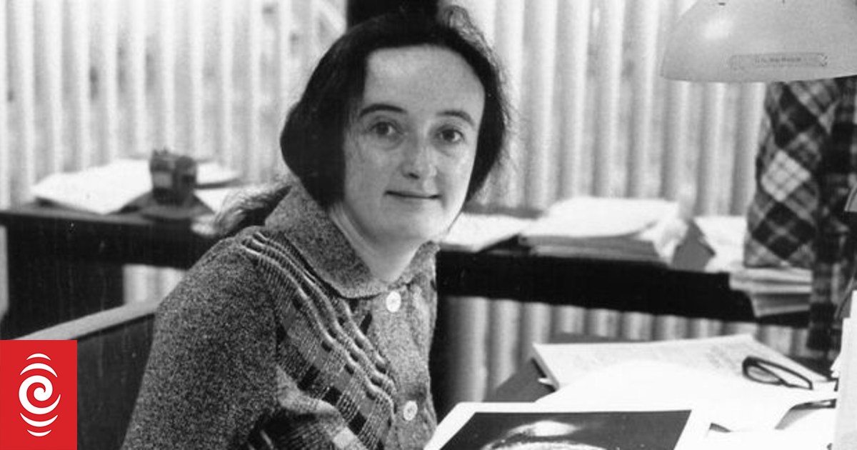 Beatrice Hill Tinsley Medal | RNZ News