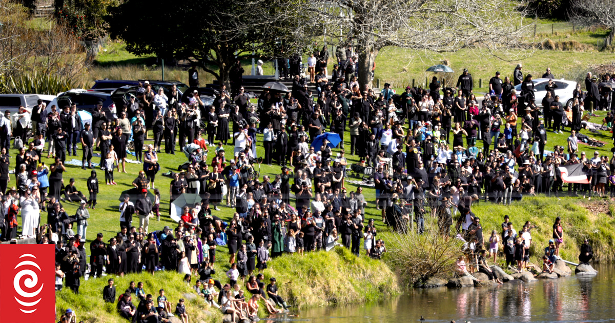 Kiingi Tuheitia farewelled, Kuini Nga wai hono i te po raised up during ...