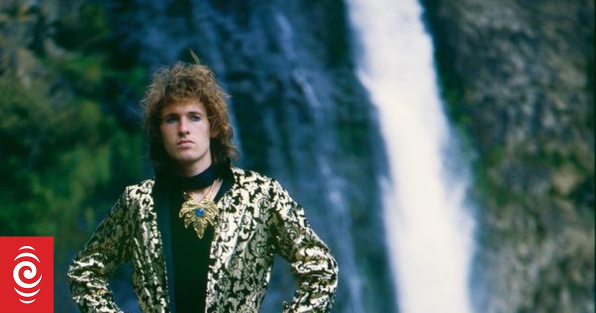 Blue Light Discos, books and boats: the swirly world of Andrew Fagan | RNZ