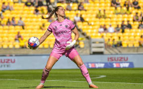 Wellington Phoenix women fall behind Brisbane Roar in home-and-away A ...