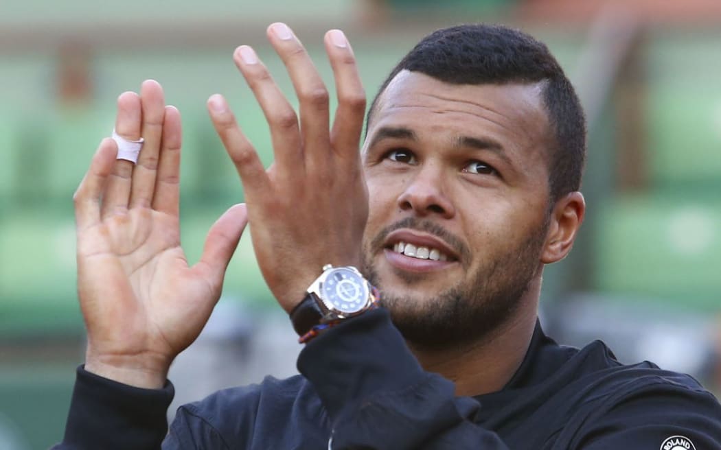 Tsonga eases into today's quarter-finals | RNZ News