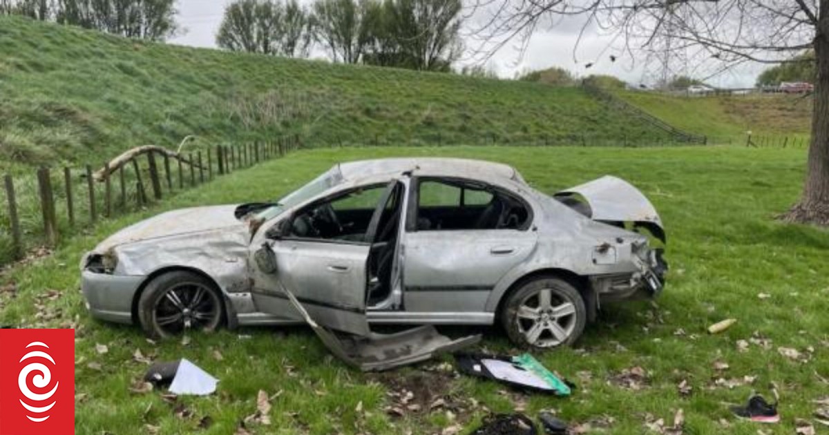 Five badly hurt in crash involving speed, alcohol and lack of seatbelts ...