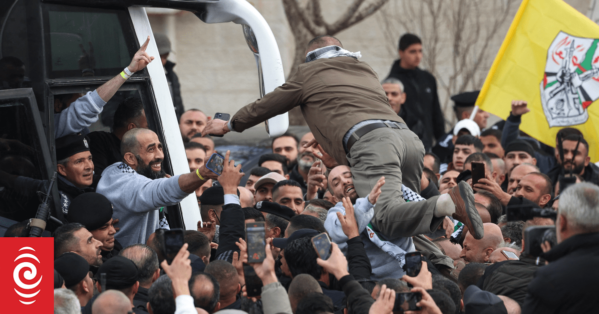 Israeli hostages, Palestinian prisoners released in latest Gaza ...