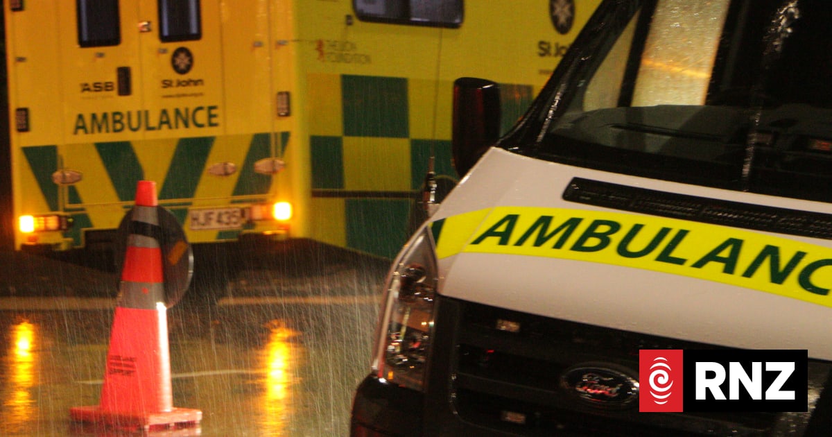 111 call failures between emergency services exposed | RNZ