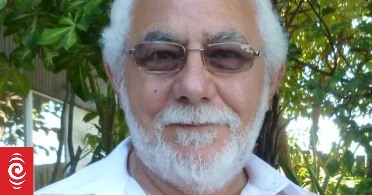 Maori artist Manos Nathan dies | RNZ News