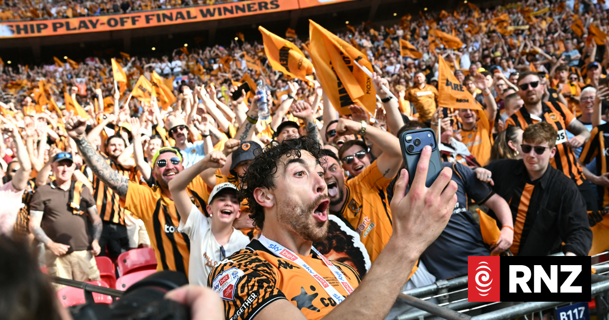 Hull City back in Premier League after last-gasp playoff winner | RNZ News