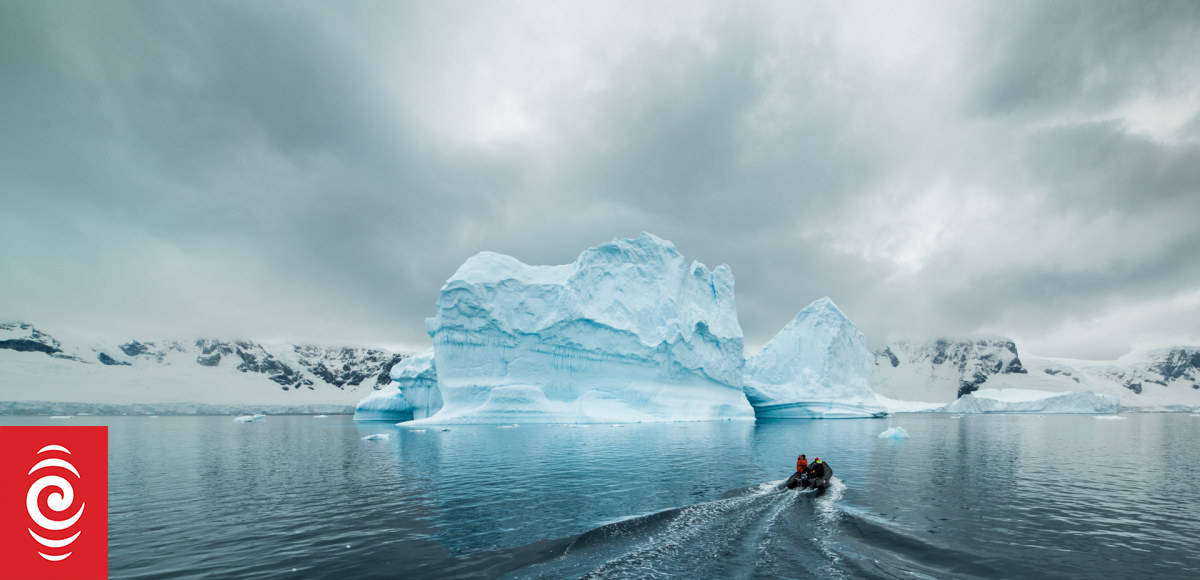 Rebecca Priestley discusses her book Fifteen Million Years in ...
