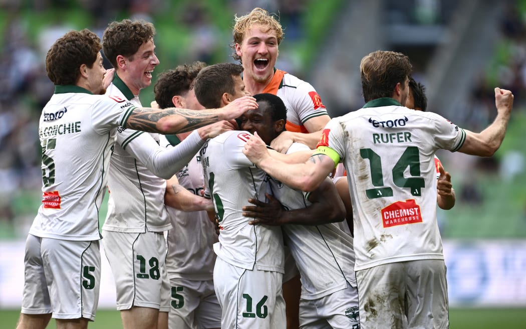 Third straight win for Wellington Phoenix men in A-League under coach ...