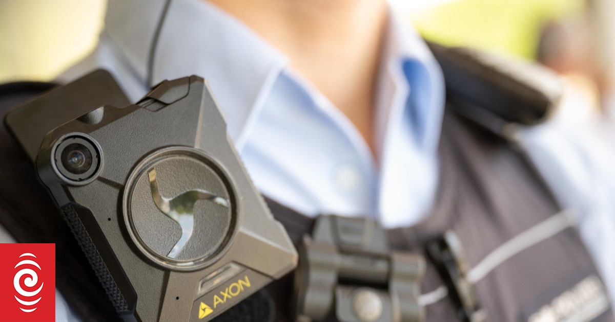 Axon evidence-storing system full of flaws, lawyer says, as police ...