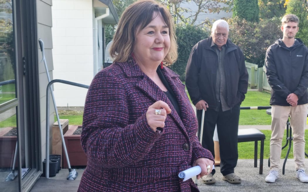 Solar panels reduce kaumātua's power bills by up to half | RNZ News