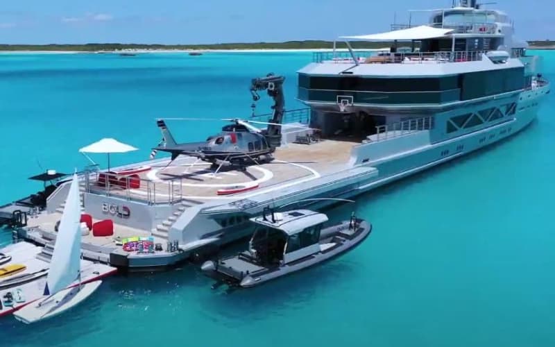 Superyacht denied entry to New Zealand heads to Australia | RNZ